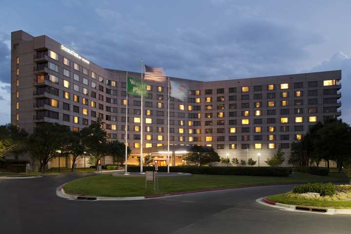 DOUBLETREE BY HILTON TULSA AT WARREN PLACE 宿泊予約【楽天トラベル】