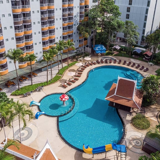 ヒートン コンセプト ホテル パタヤ バイ コンパス ホスピタリティ(Heeton Concept Hotel Pattaya by ...