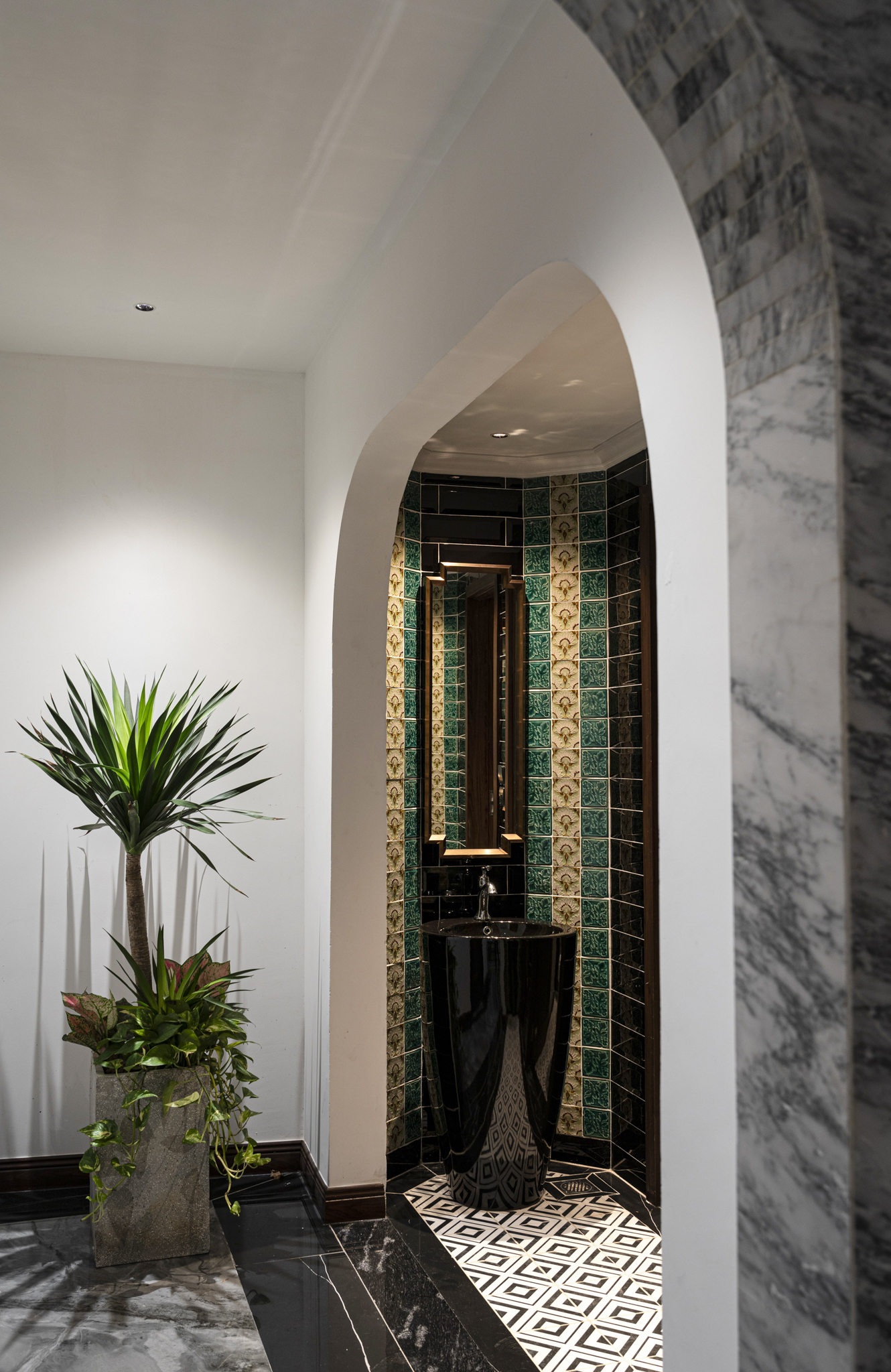 エリ リナ ホテル(ELI RINA HOTEL) 写真・動画【楽天トラベル】